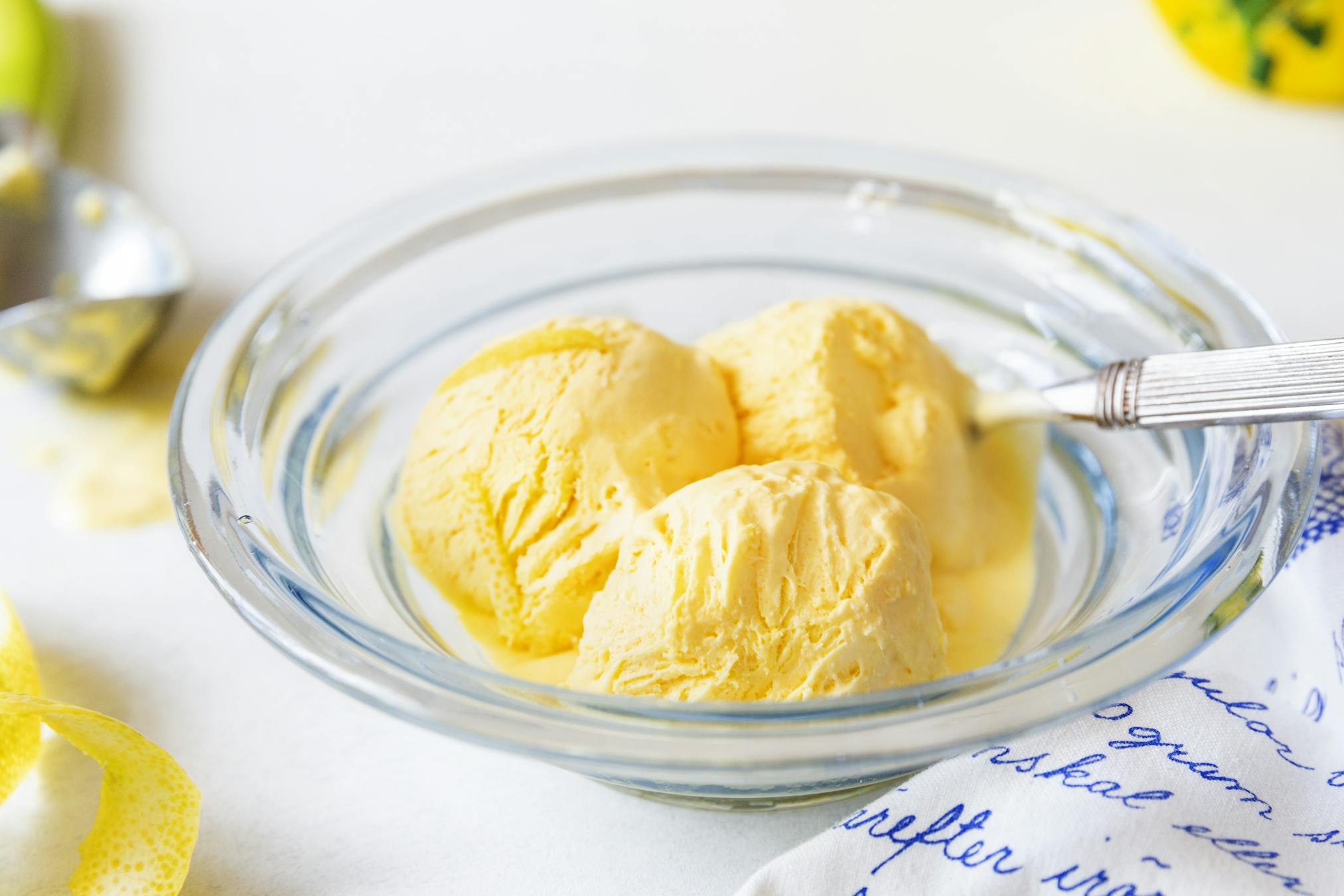 LCHF-glass – Topp 8 sockerfria glassrecept – Diet Doctor