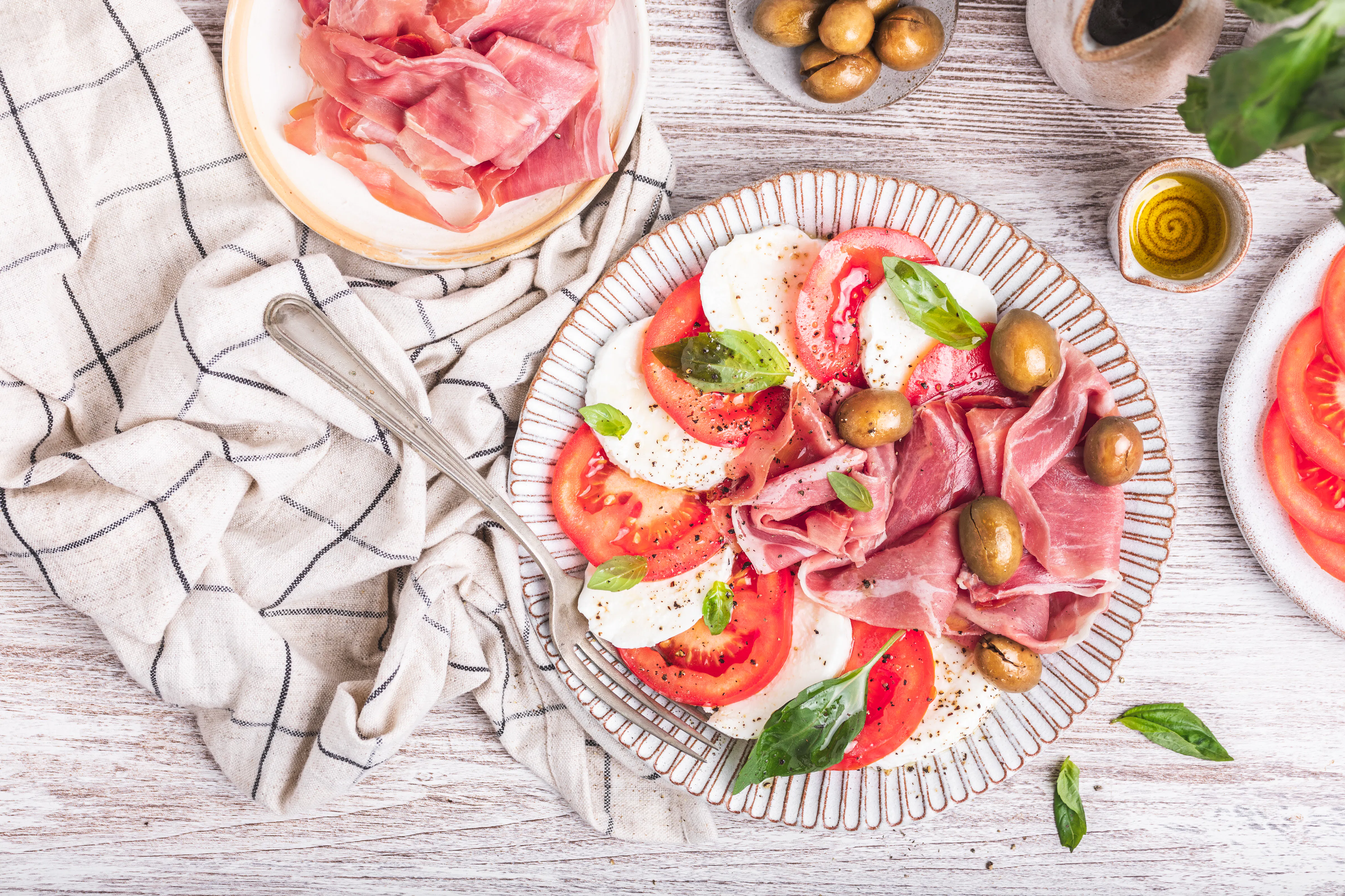 Italian Plate with Mozarella and Prosciutto - Recipe - Diet Doctor