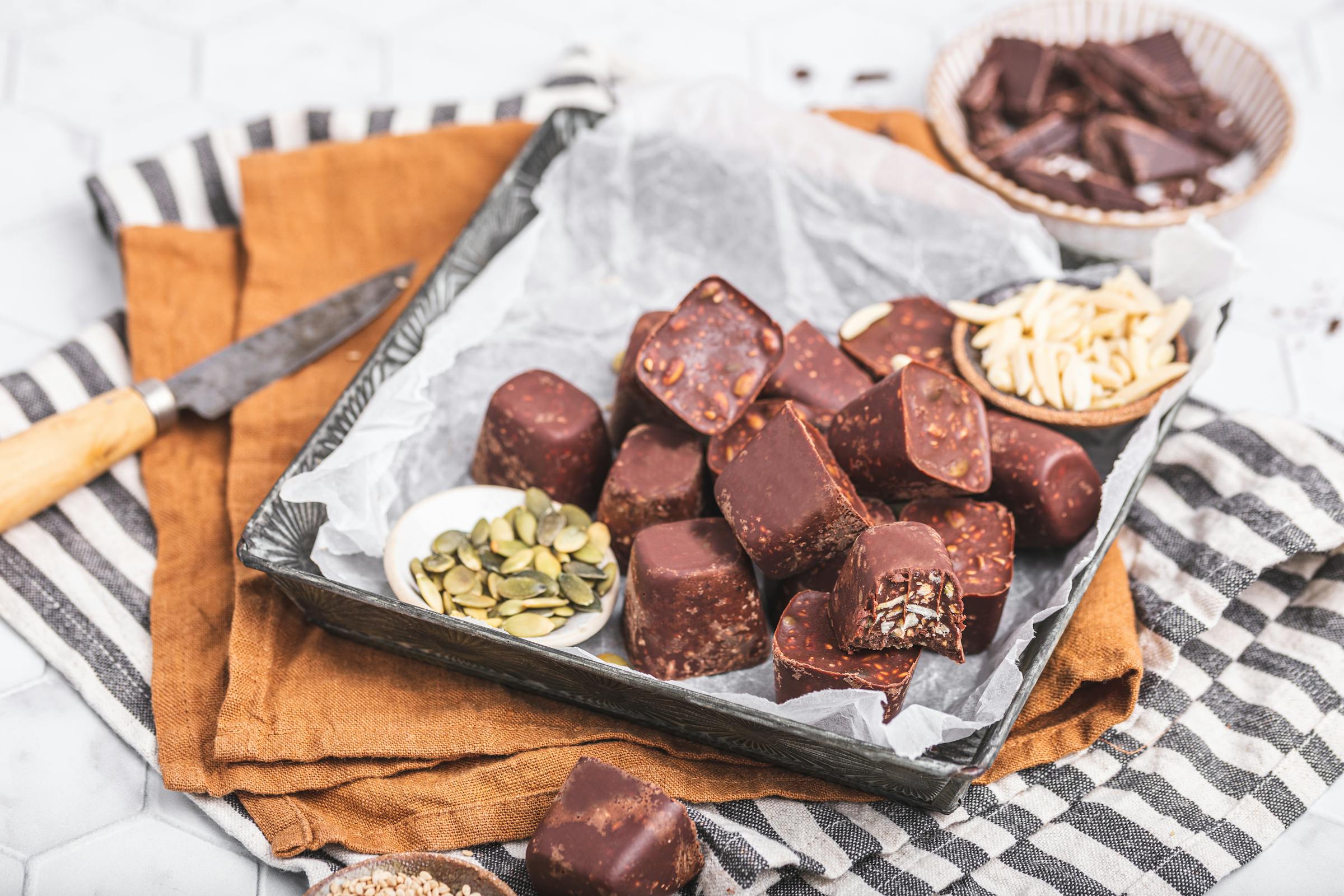 Low Carb Chocolate Seed and Nut Blocks - Recipe - Diet Doctor