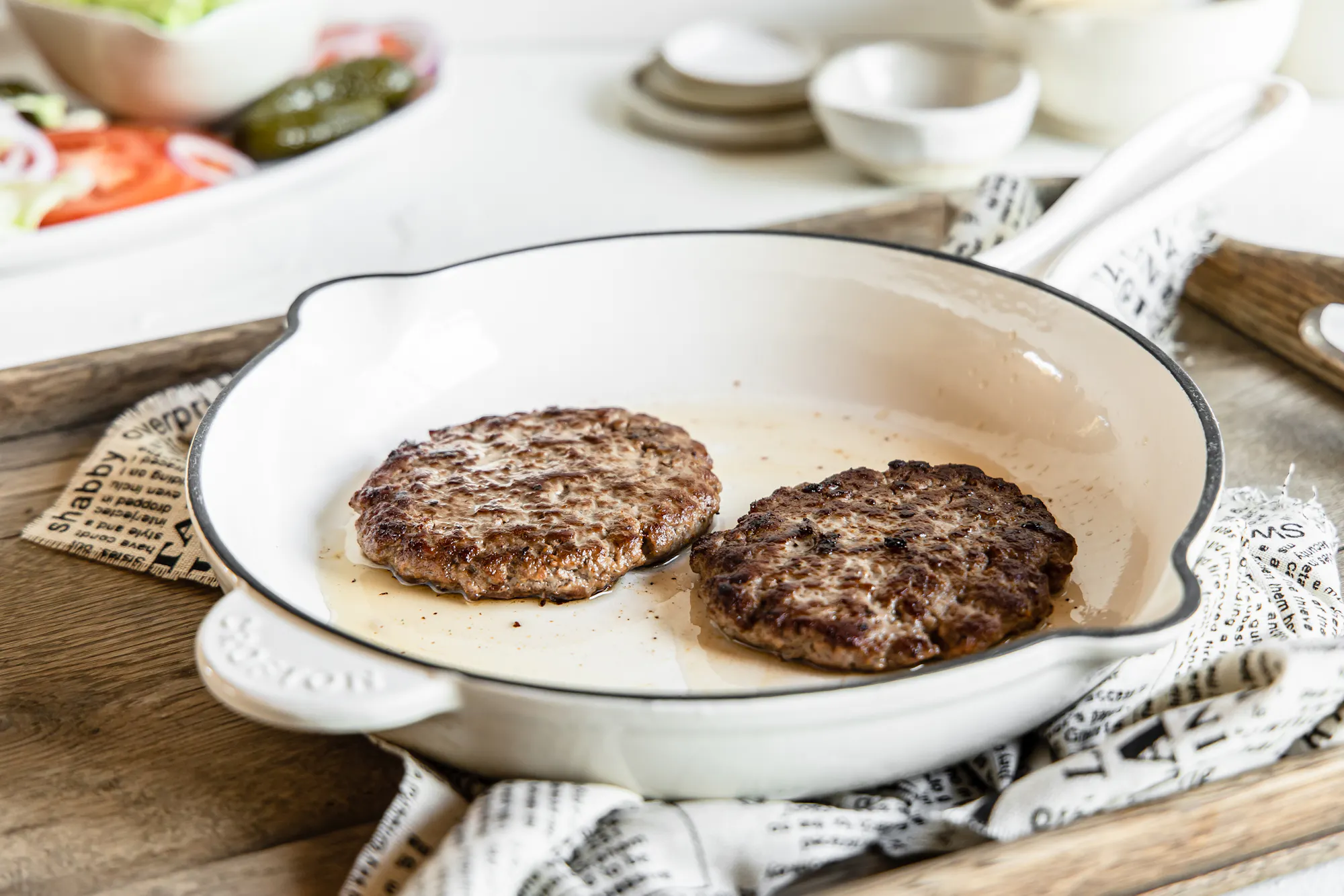 Smashed Beef burger – Quick & Easy Recipe – Diet Doctor