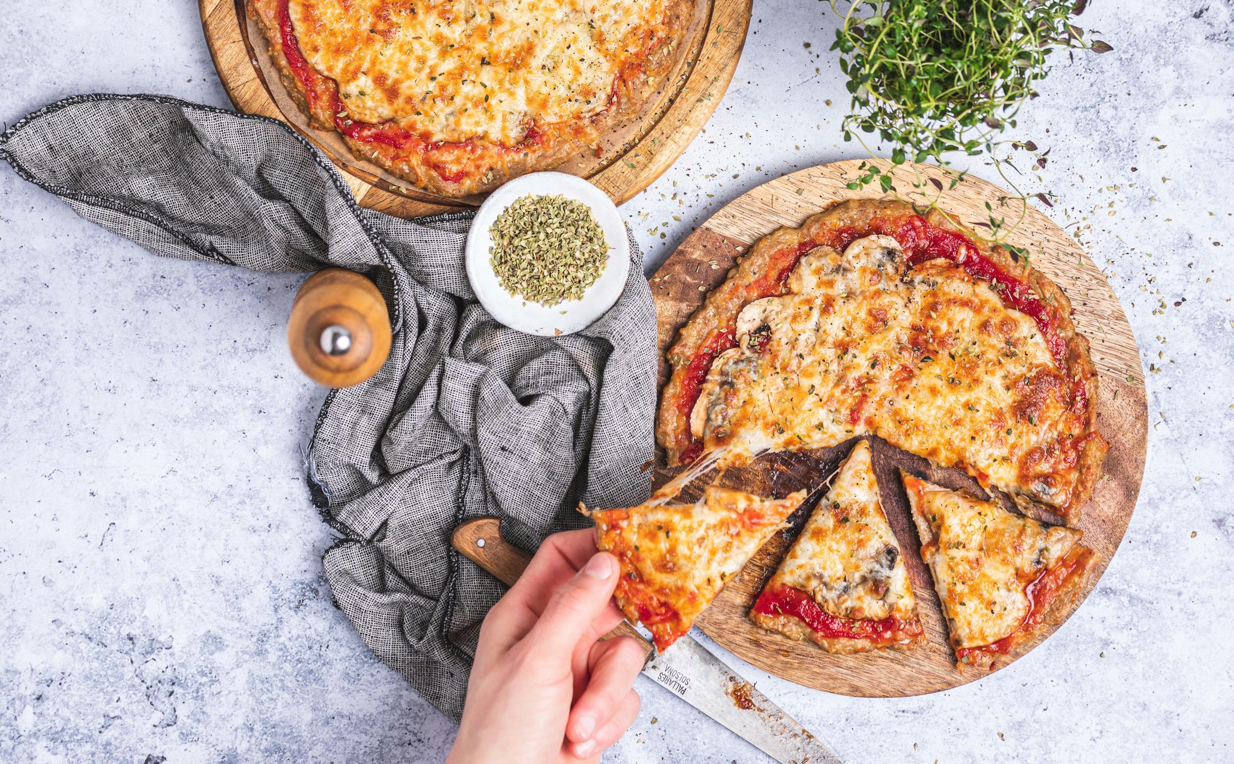 Double-Cheese Mushroom "Meatza" - Recipe - Diet Doctor