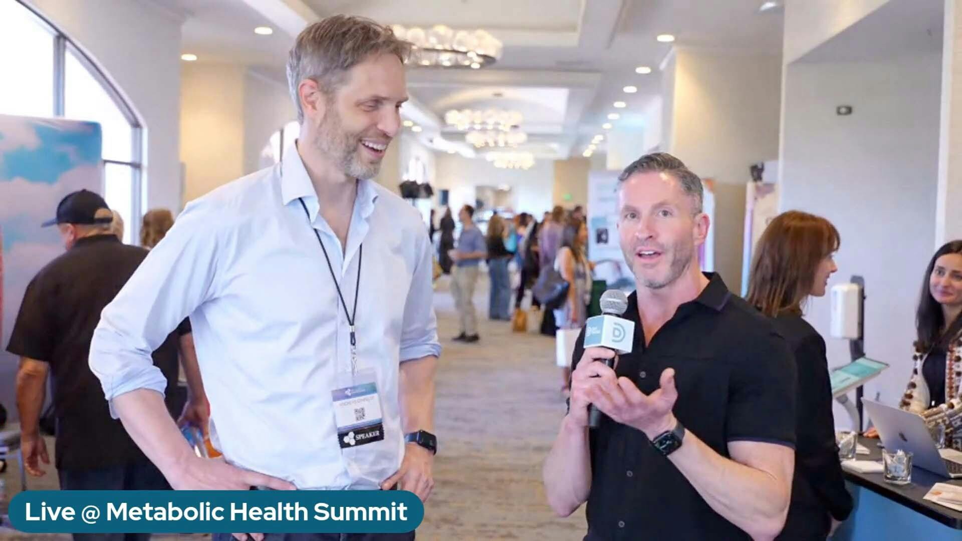 Dr. Eenfeldt explains higher-satiety eating at the Metabolic Health ... Dr. Eenfeldt explains higher-satiety eating at the Metabolic Health ...